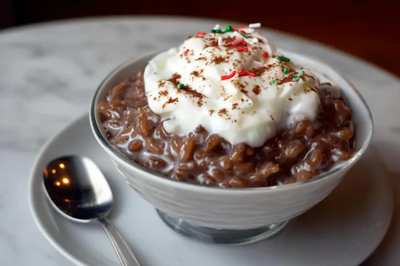 Easy & Creamy Hot Chocolate Rice Pudding Recipe | Rich, Comforting Dessert